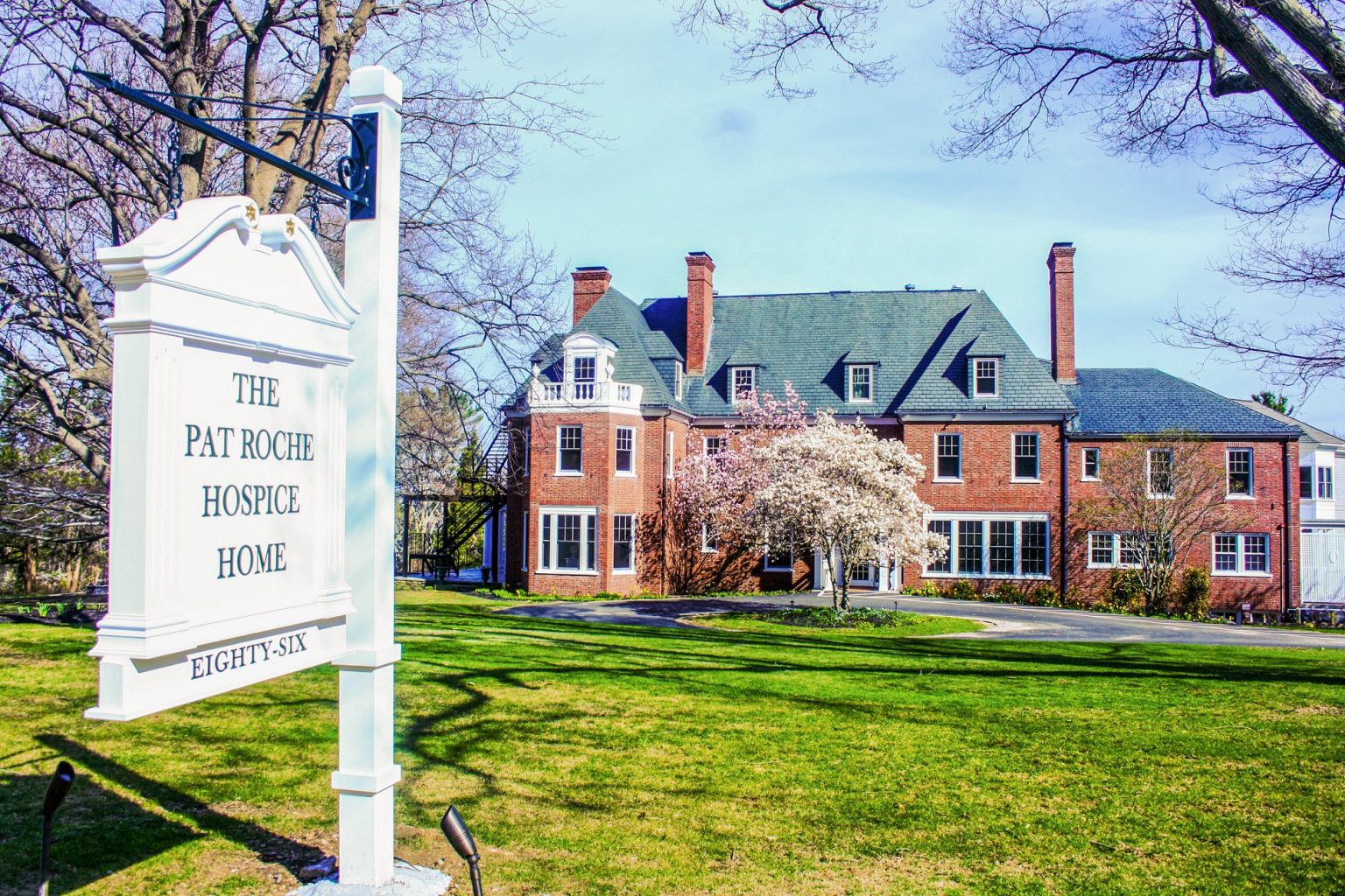 Hingham family donates $1 million to create Pat Roche Hospice Home ...
