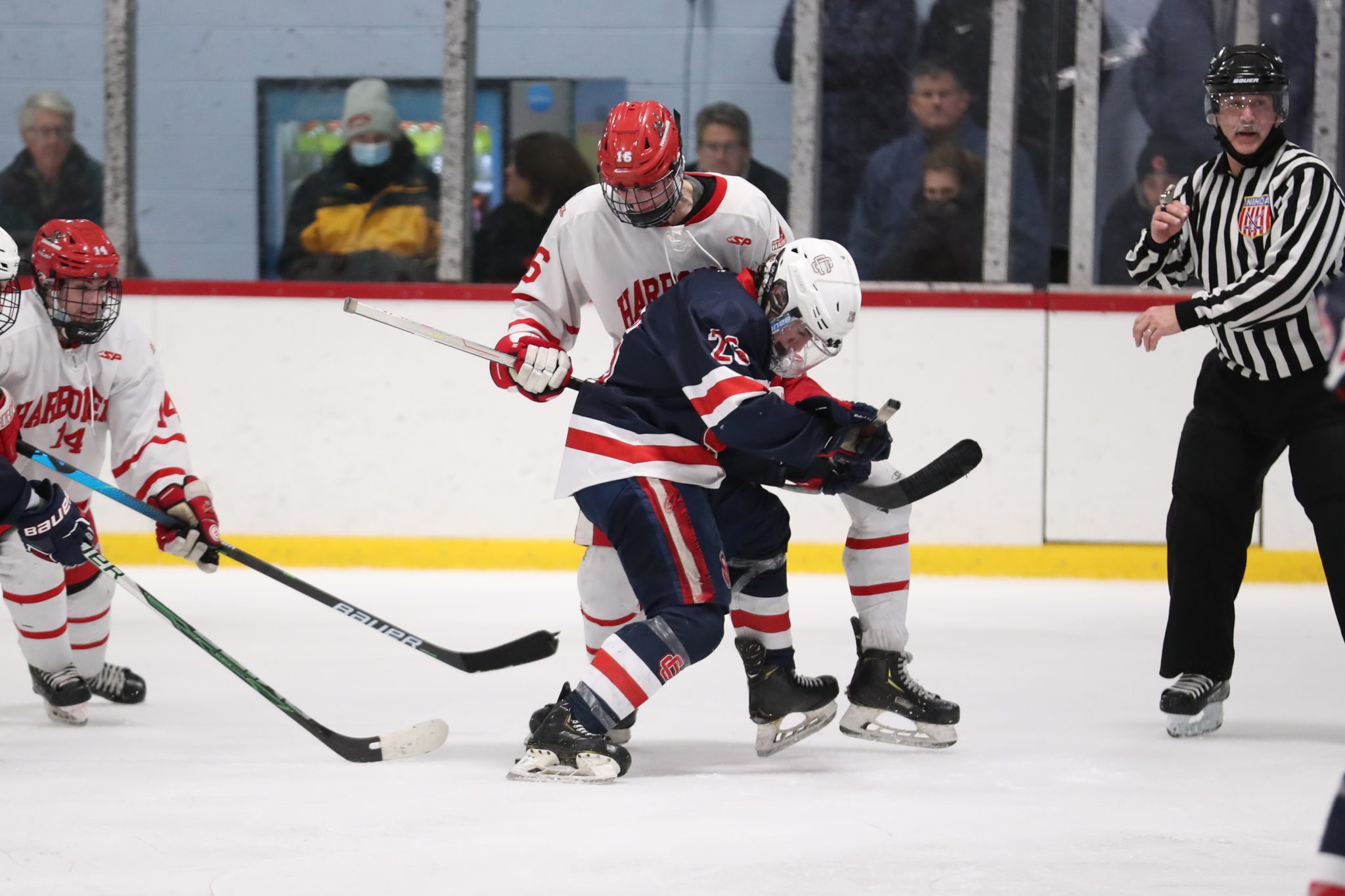 Harbormen Finding Ways to Win, Messina Gets 200th - Hingham Anchor