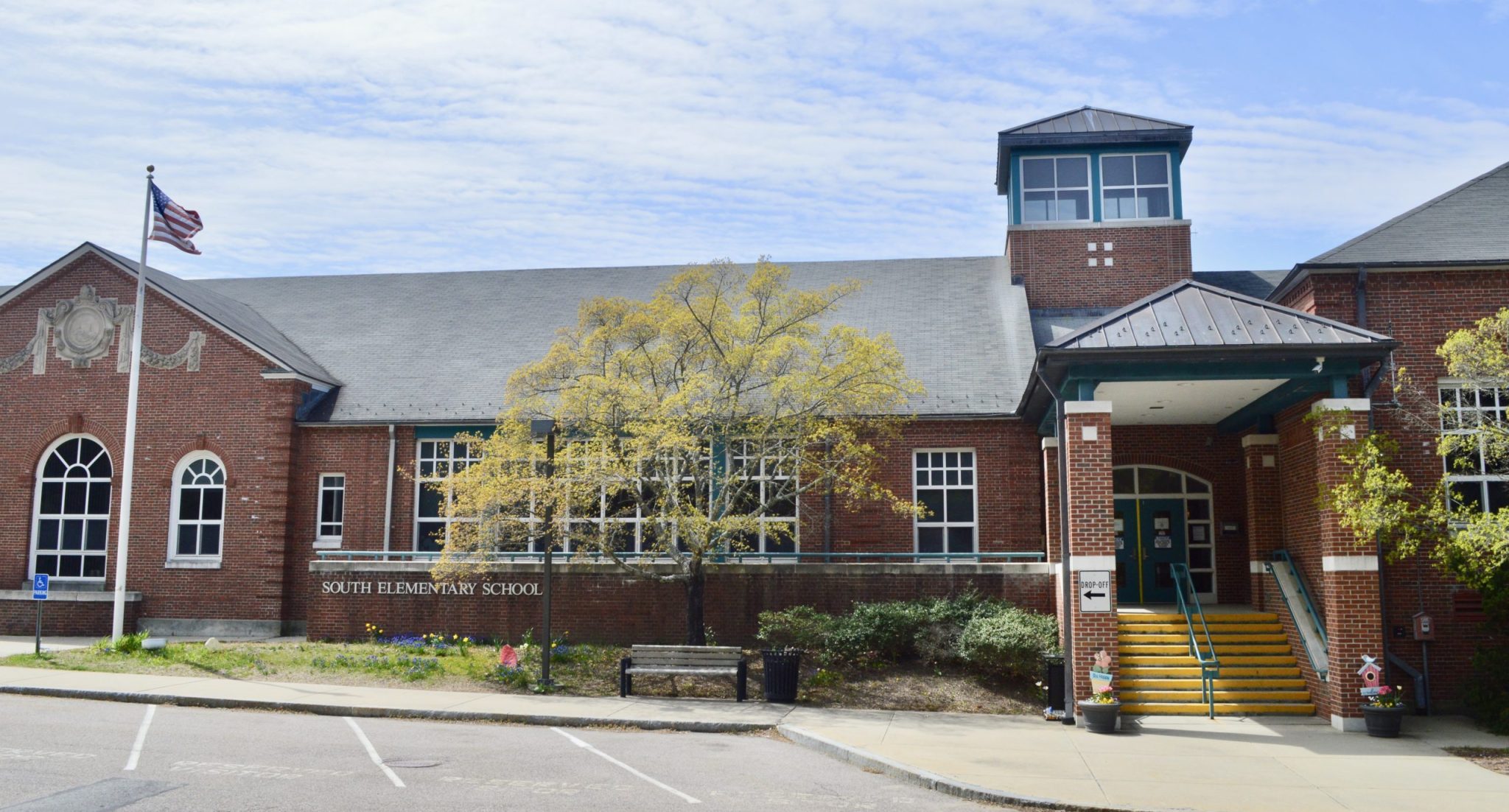 Hiring timeline laid out for new South School principal - Hingham Anchor