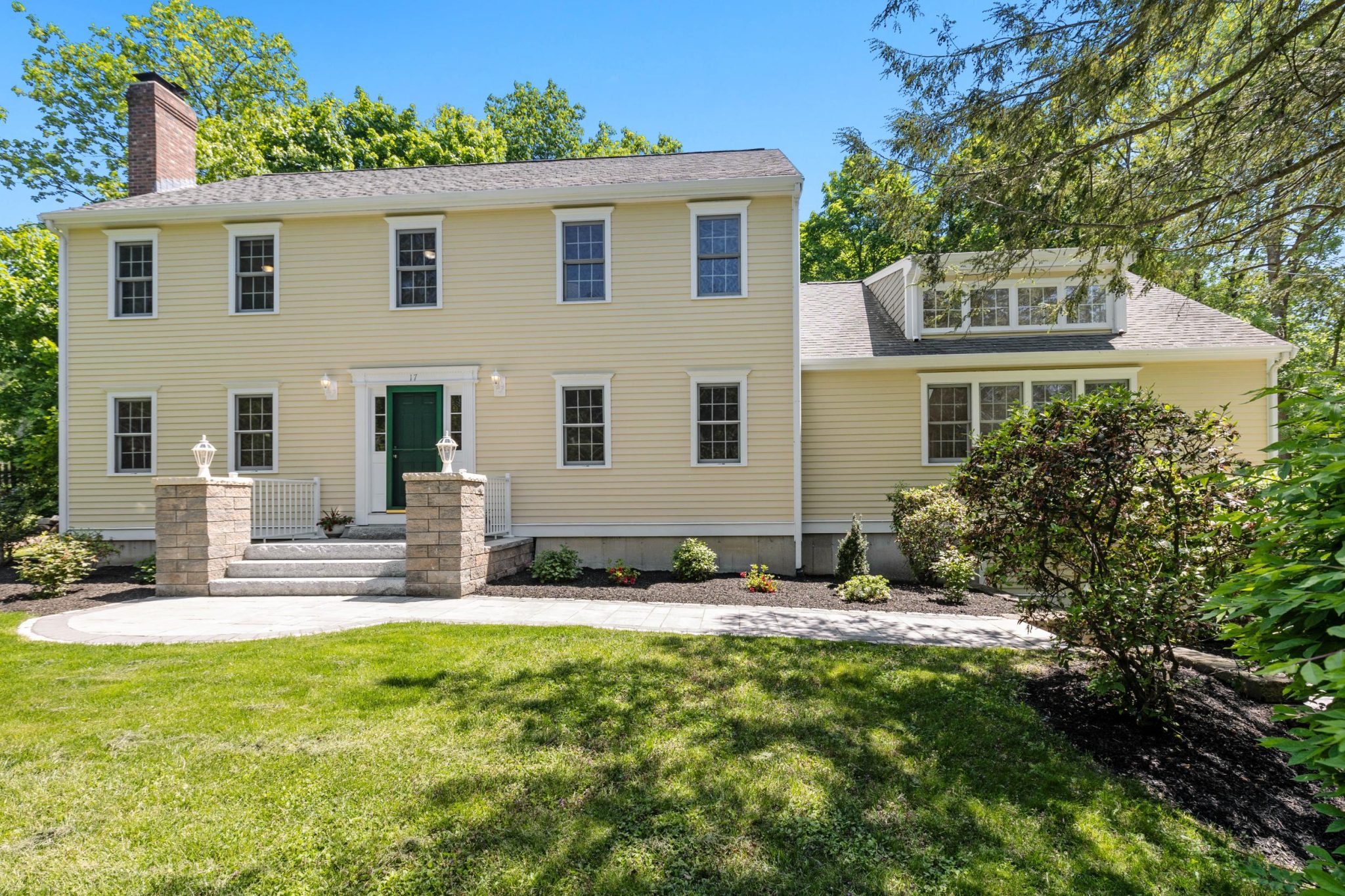 Featured Listing: 17 Squirrel Hill - Hingham Anchor