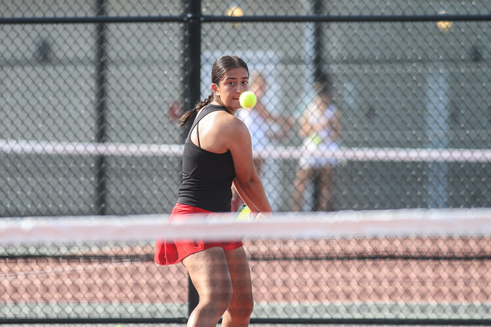 Girls Tennis Fights Their Way Into Quaterfinals - Hingham Anchor