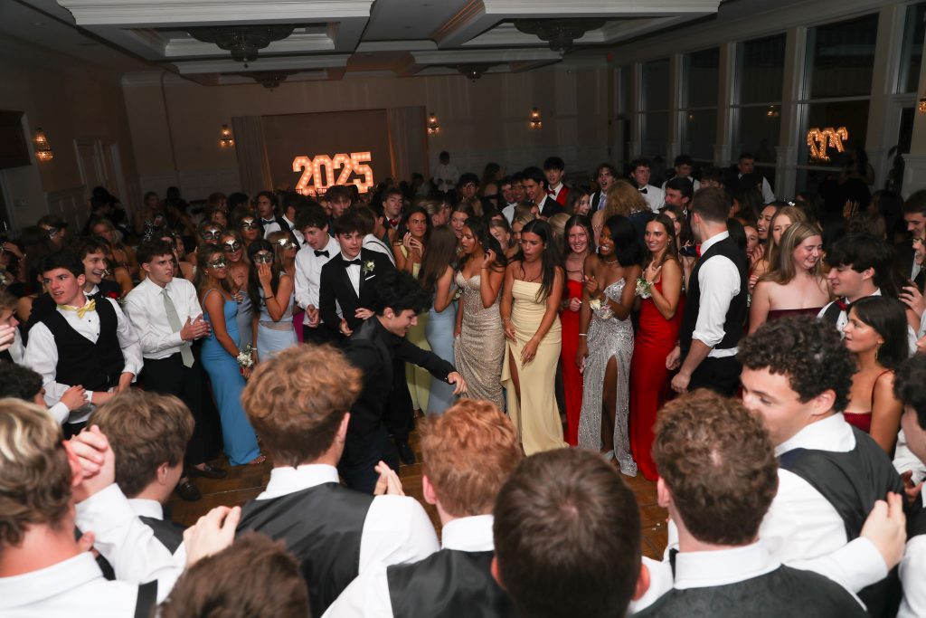 PHOTOS: HHS Class of 2025 Senior Prom - Hingham Anchor