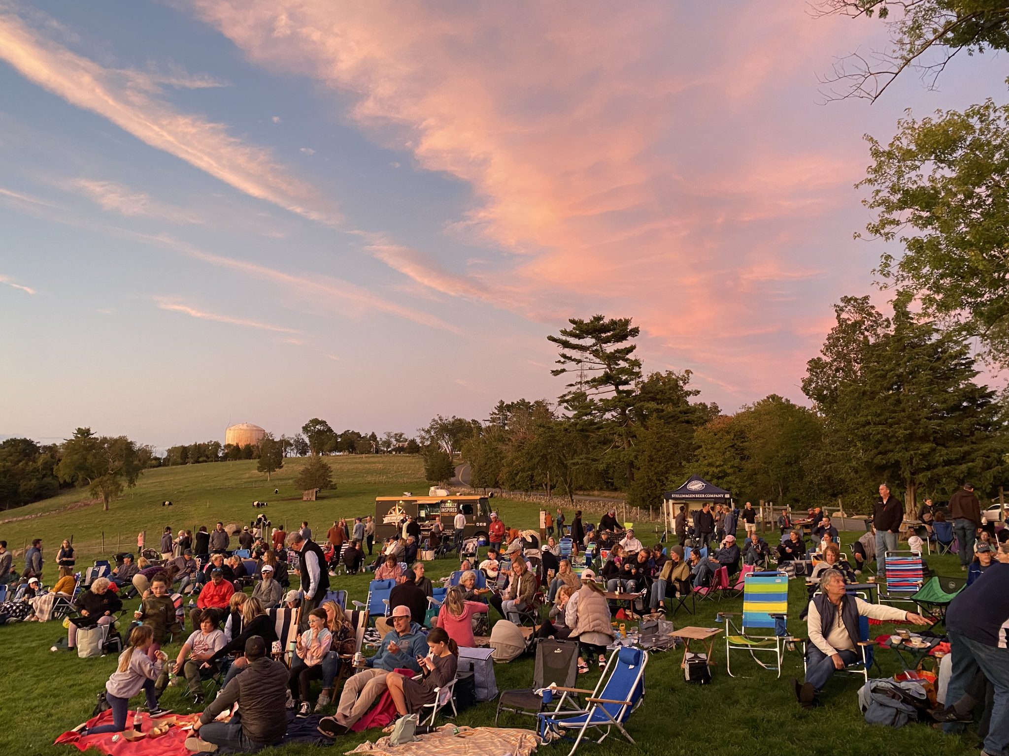 Sunset Picnics Return to Weir River Farm! - Hingham Anchor